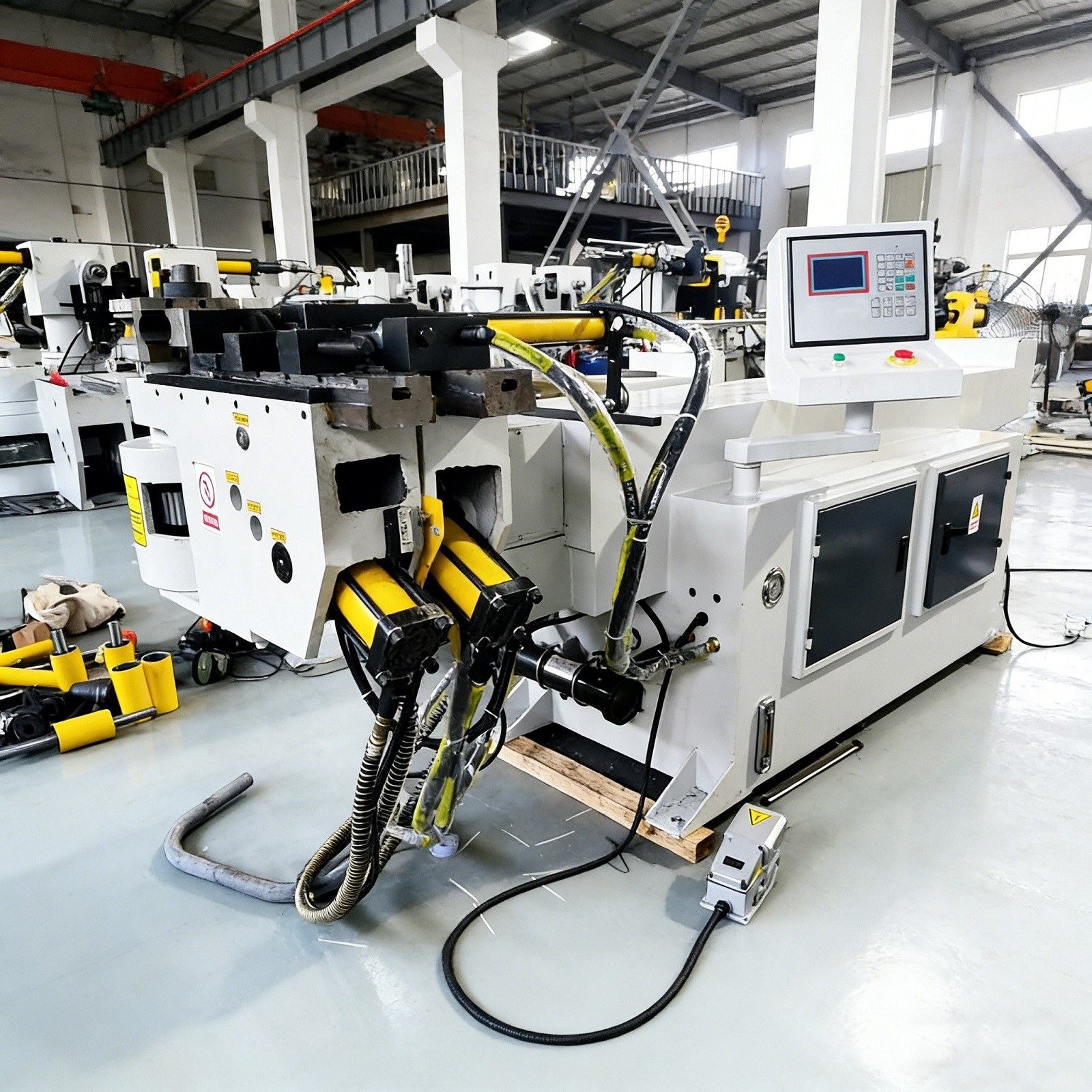 NC Hydraulic Pipe Bending Machine | NC Pipe and Tube Bender